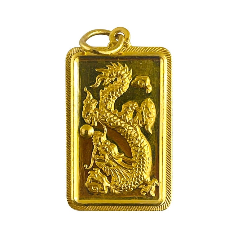 24 Karat Pure Yellow Gold Asian Dragon Bar Pendant For Sale at 1stDibs
