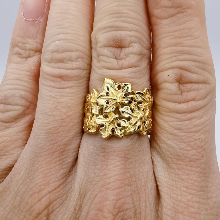 24 Karat Pure Yellow Gold Ivy Leaves Ring For Sale at 1stDibs
