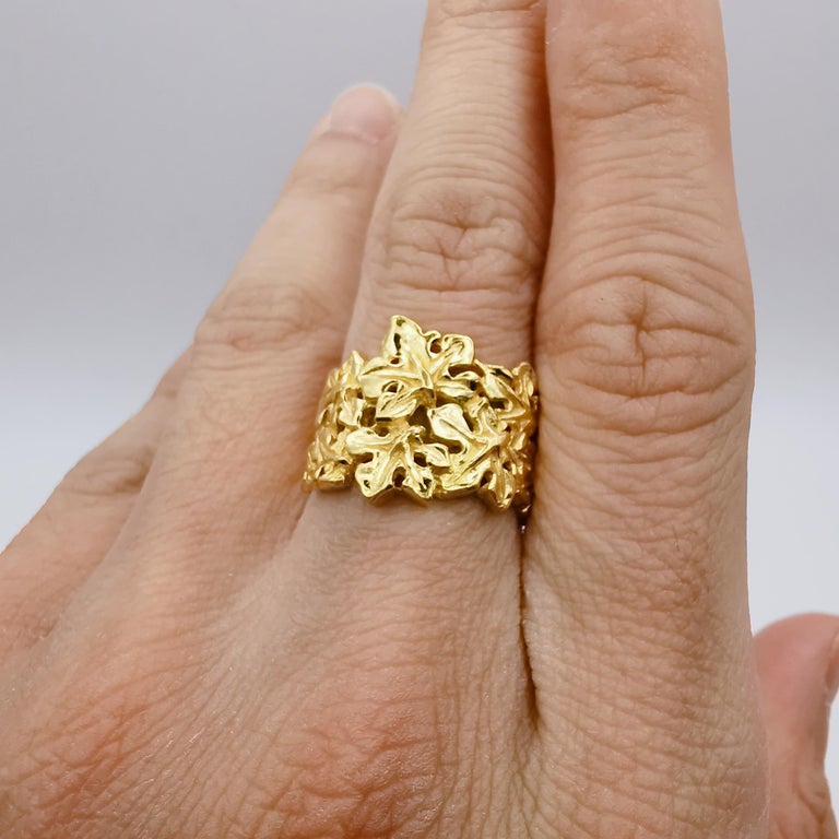 24 Karat Pure Yellow Gold Ivy Leaves Ring For Sale at 1stDibs