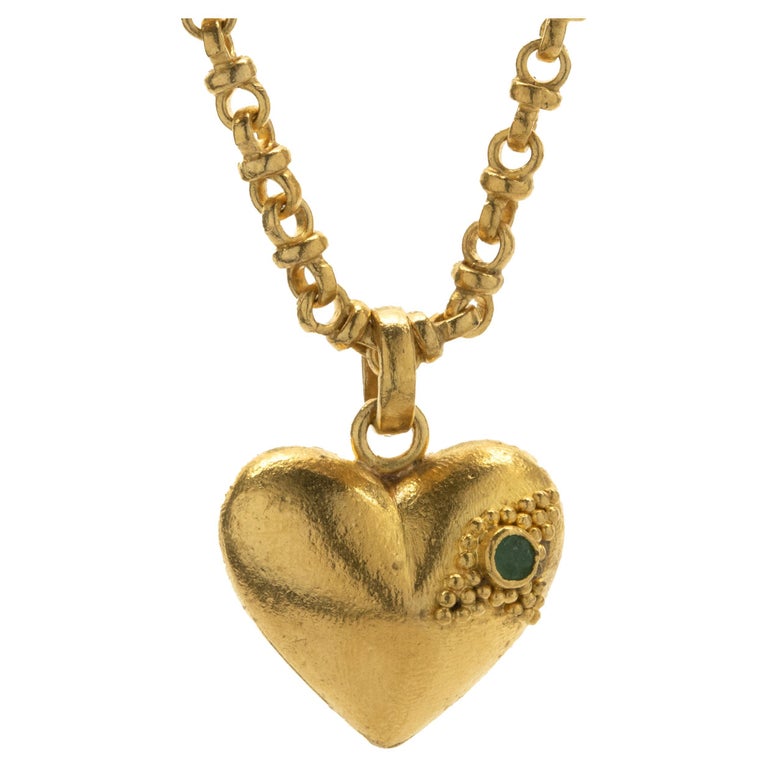 24 Karat Yellow Gold Heart Necklace at 1stDibs