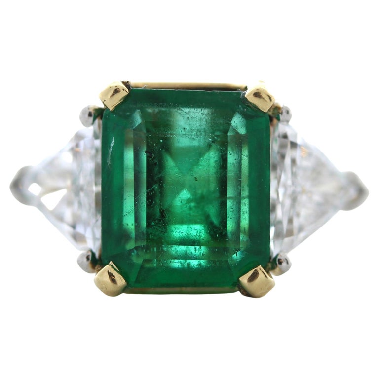 2.45 Carat Square Emerald and Triangle Diamond Ring in 18k White Gold ...