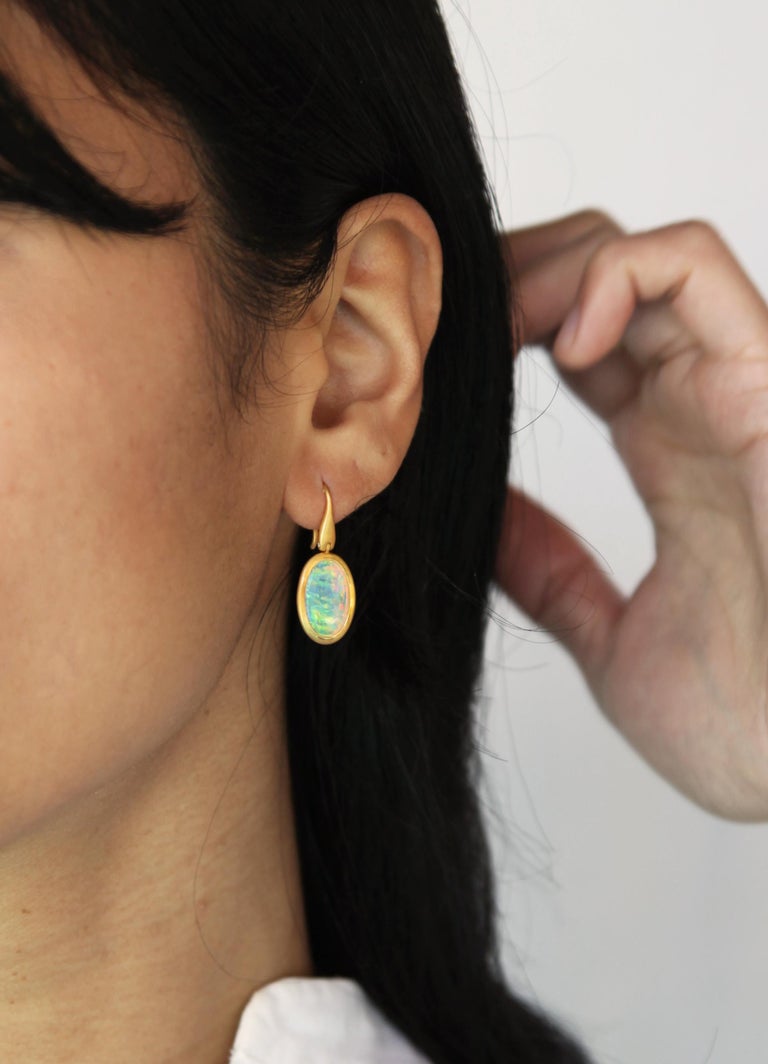 2.48ct Winton Australia Crystal Opal in 18k Matte Yellow Gold For Sale ...