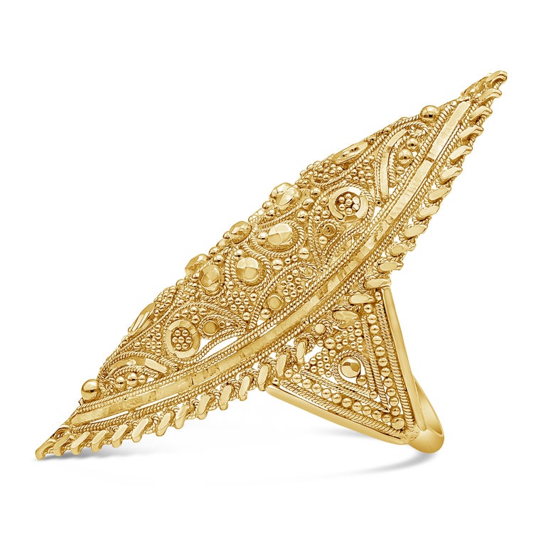 24K Yellow Gold Antique Ornate East Asia Design Fashion Ring For Sale ...