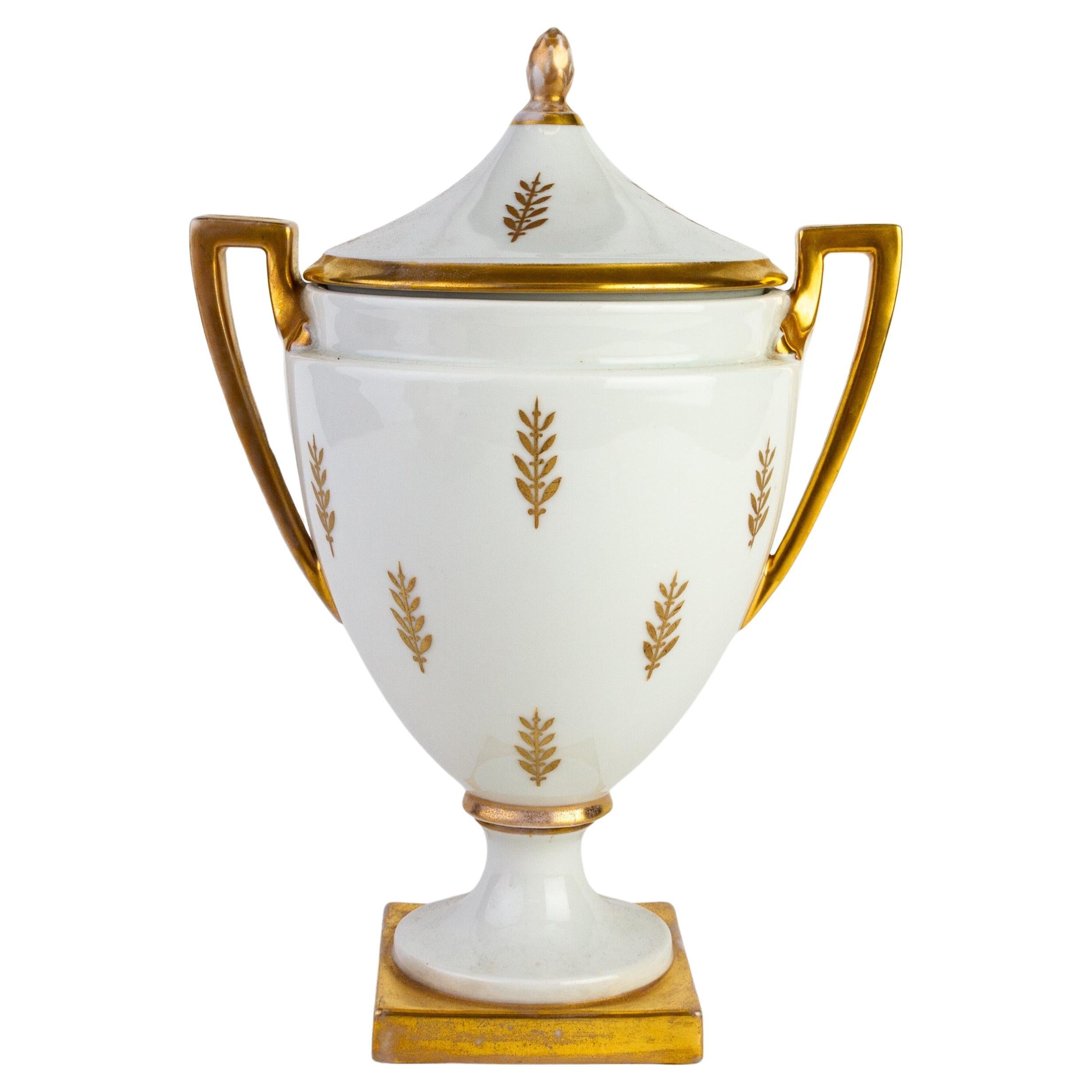 24KT Gold Porcelain Caesar Leaf Lidded Campana Vase For Sale at 1stDibs