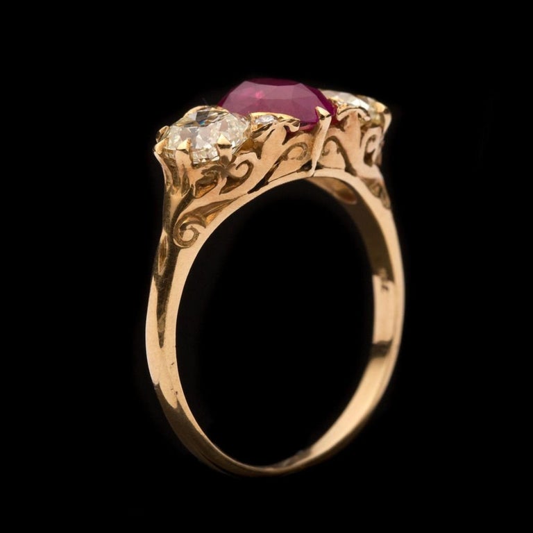 Bague de fiançailles Art déco en rubis de 2,5 carats et diamants taille ...