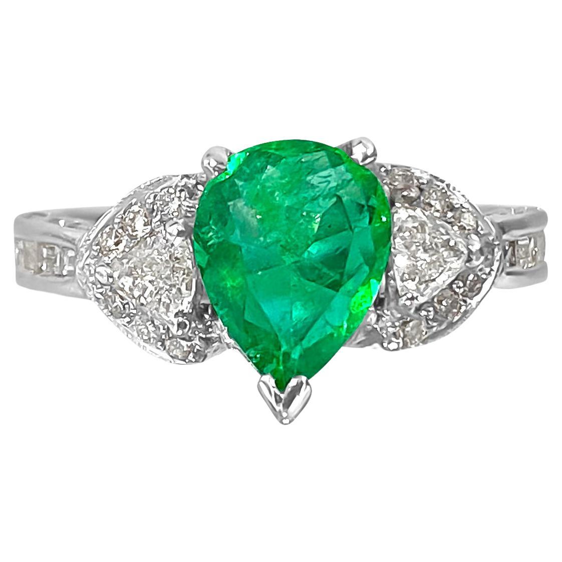 Muzo Emerald Colombia Emerald 18K Yellow Gold Cocktail Ring at 1stDibs