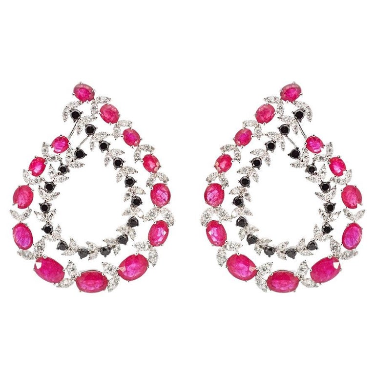 25.66cts Diamond Ruby 18K Gold Statement Earrings For Sale at 1stDibs