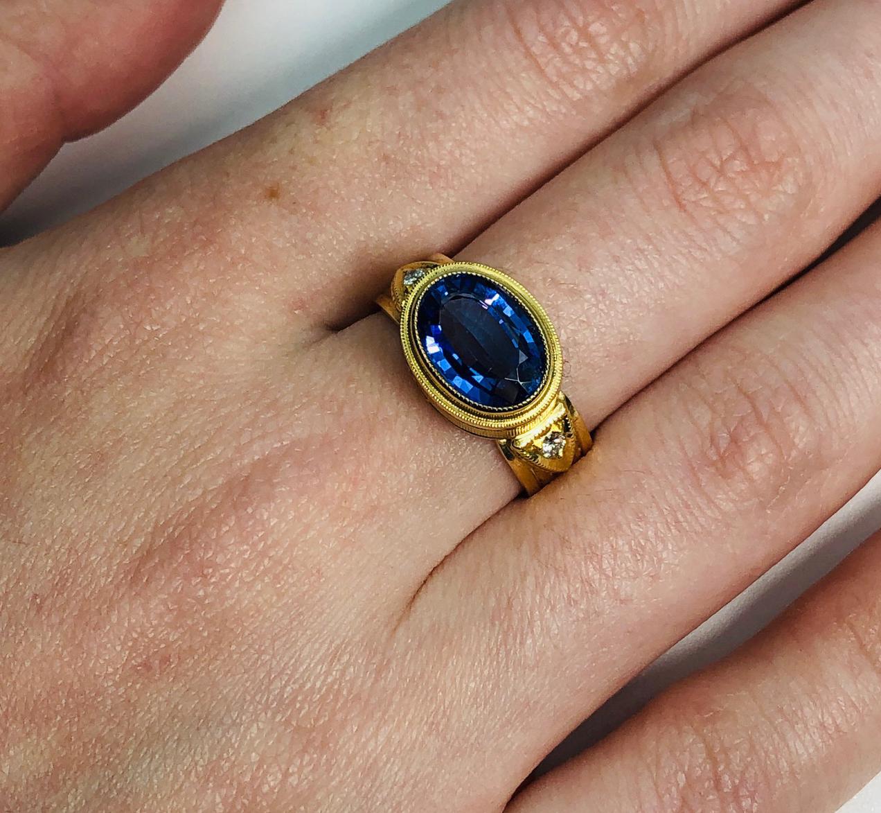 Tanzanite and Diamond Band Ring in Hand Engraved 18k Yellow Gold, 2.60 ...