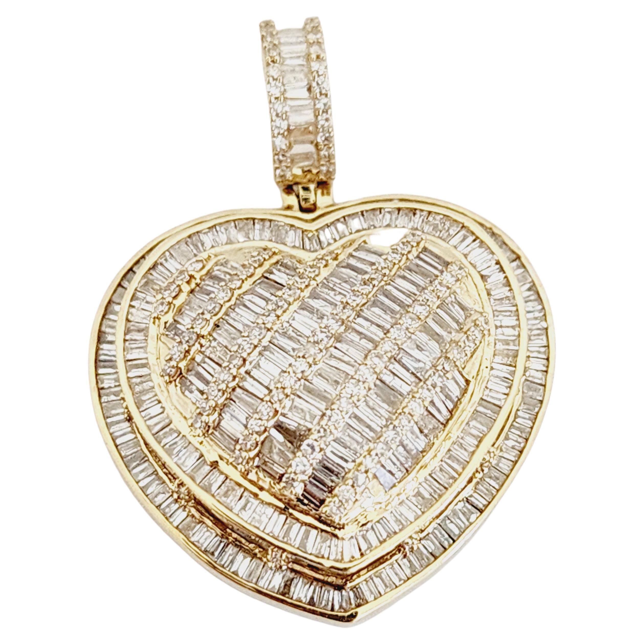 Pendant with coral in a shape of a bodah 14k yellow gold For Sale at ...