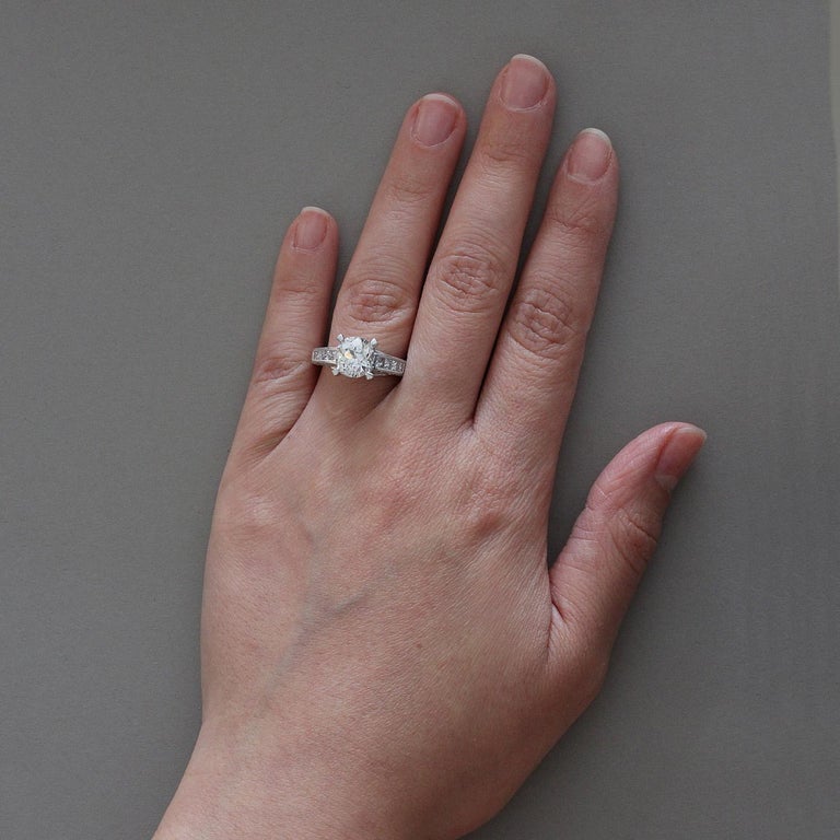 2.65 Carat Diamond Round Gold Engagement Ring at 1stDibs