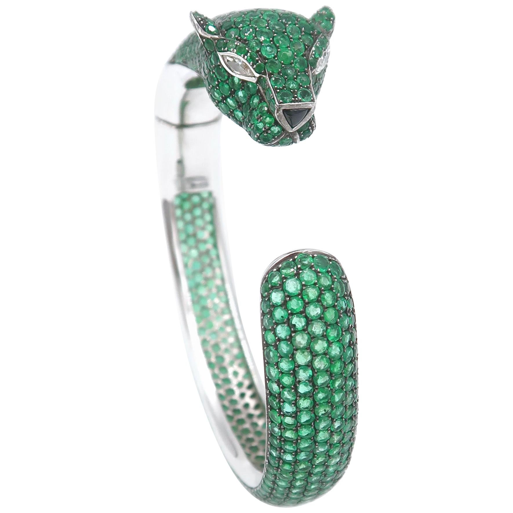 28 Carat Emerald Diamond Onyx Panther 18 Karat White Gold Bangle For ...