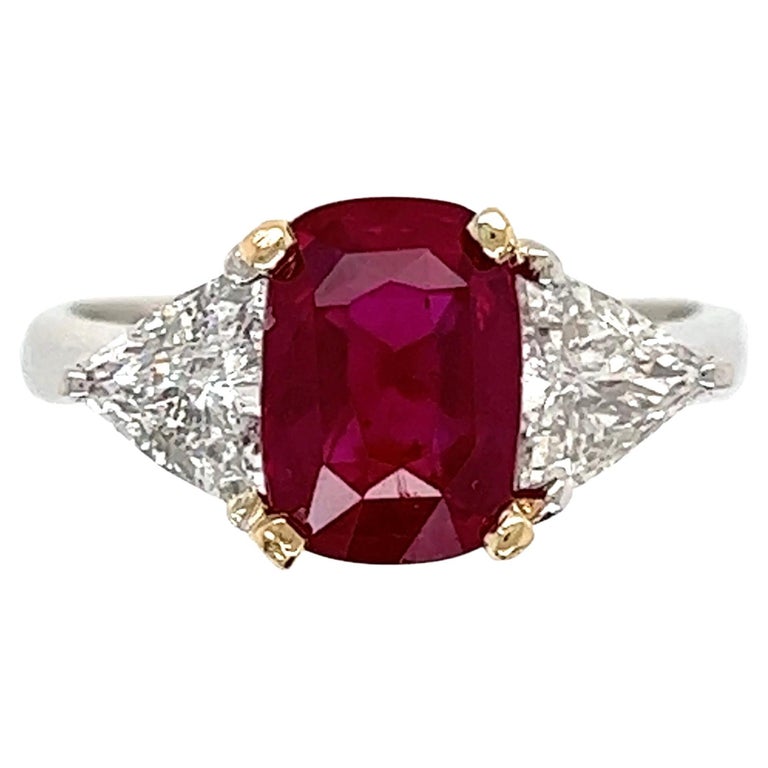 2.80 Carat Ruby and Trillion Diamond 3-Stone Gold Ring Estate Fine ...