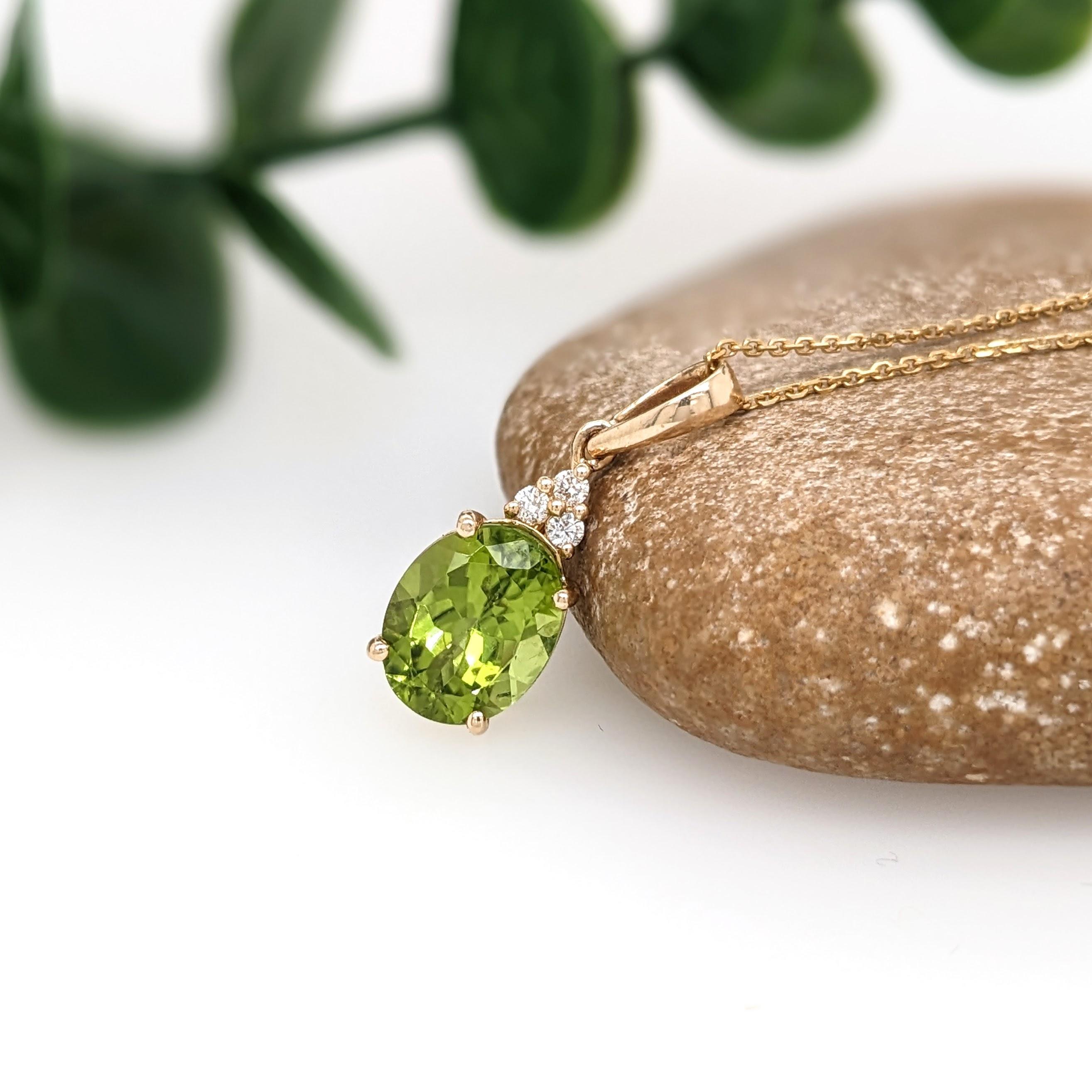 2.8ct Arizona Peridot Pendant w Earth Mined Diamonds in Solid 14K Gold ...