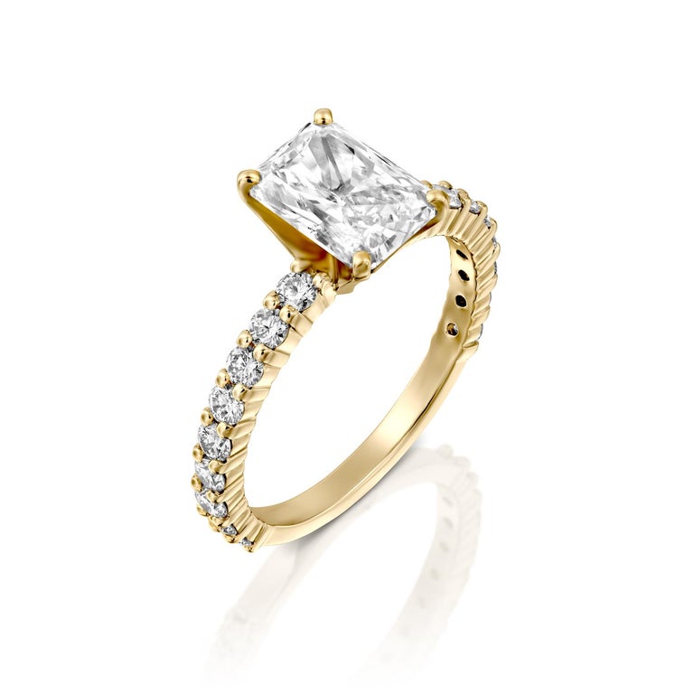 2.90 Carat Radiant Cut Diamond Ring, 18 Karat Yellow Gold Classic Ring ...