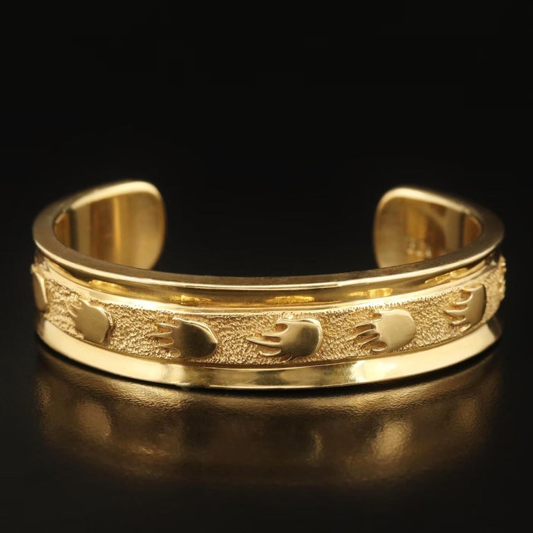 $29000 / Ben Nighthorse Cheyenne Native American Designer Bear Cuff ...