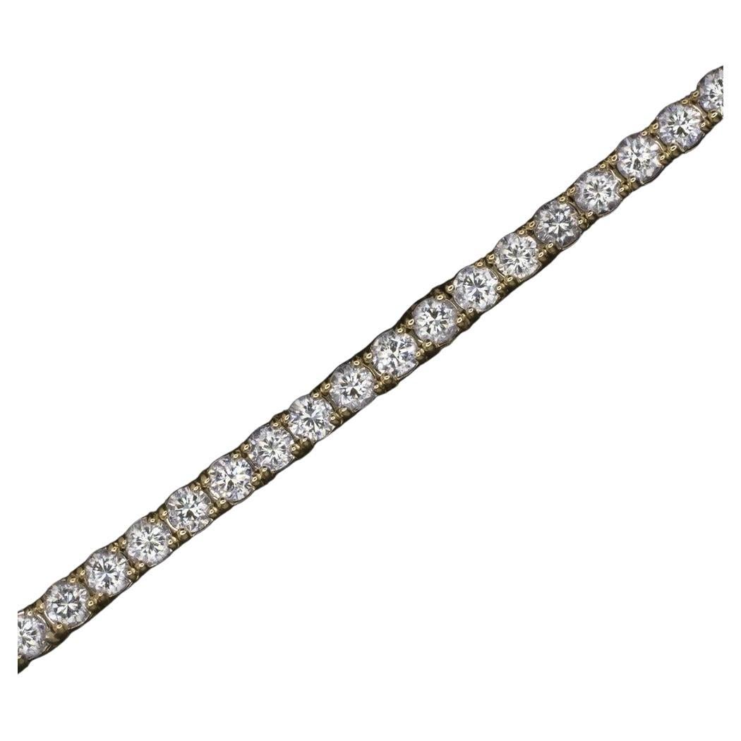 Straight Line Bracelet with Round Brilliant Diamonds For Sale at ...