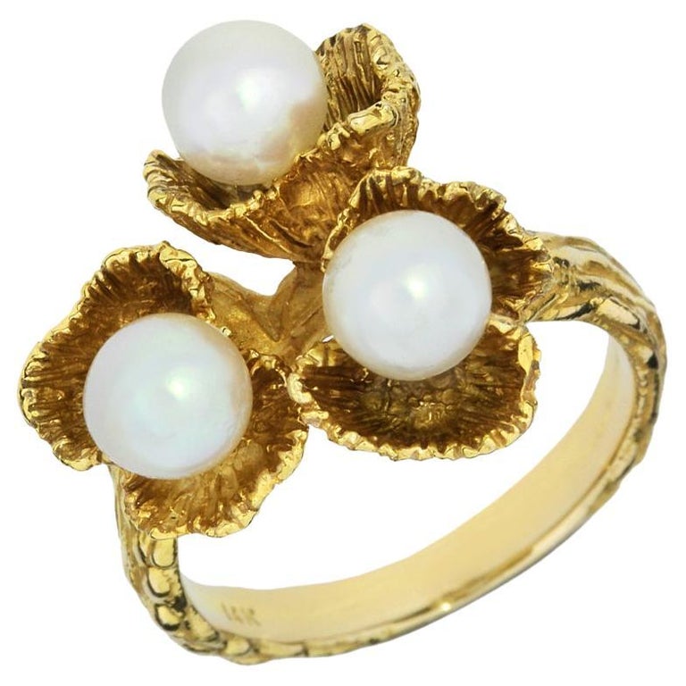 3 Cultured Pearls 14K Textured Ring For Sale at 1stDibs