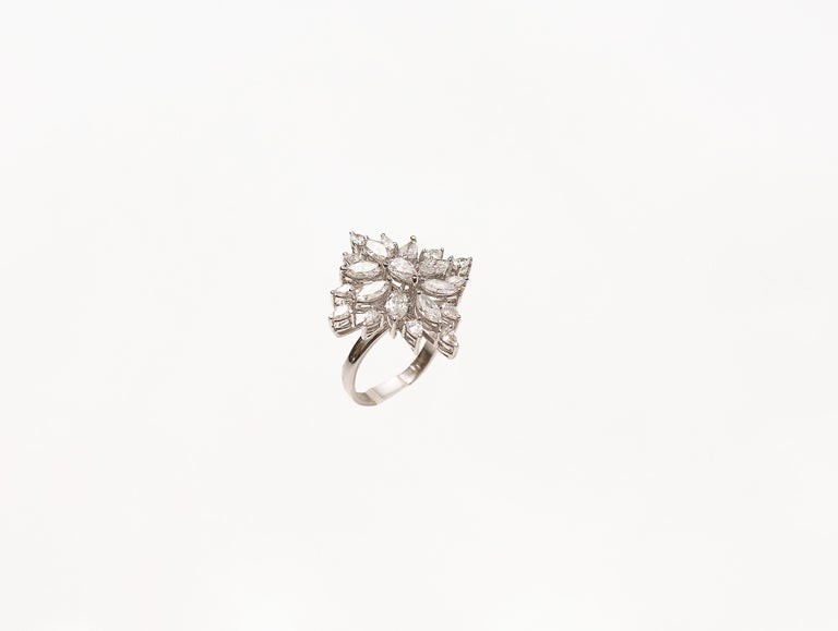 3.48 cts Fancy Shape Diamond Ring in 18K Gold For Sale at 1stDibs