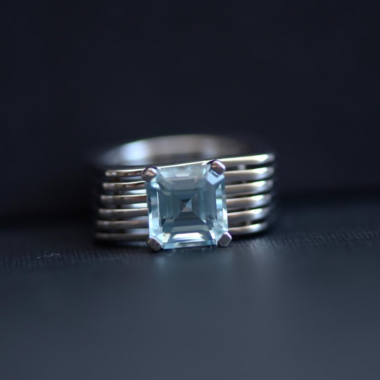 3, 5 Carat Natural Aquamarine 18 Karat White Gold Kinetics Collection ...
