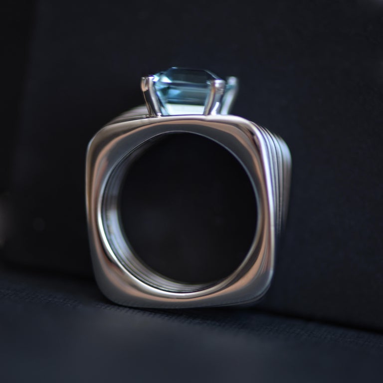 3, 5 Carat Natural Aquamarine 18 Karat White Gold Kinetics Collection ...