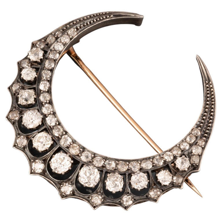 3.50 Carats Diamonds Antique Crescent For Sale at 1stDibs