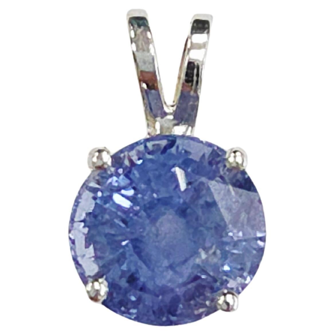 PRETTY, 5.30 ct Oval Natural Blue Sapphire Pendant in 14K White Gold ...
