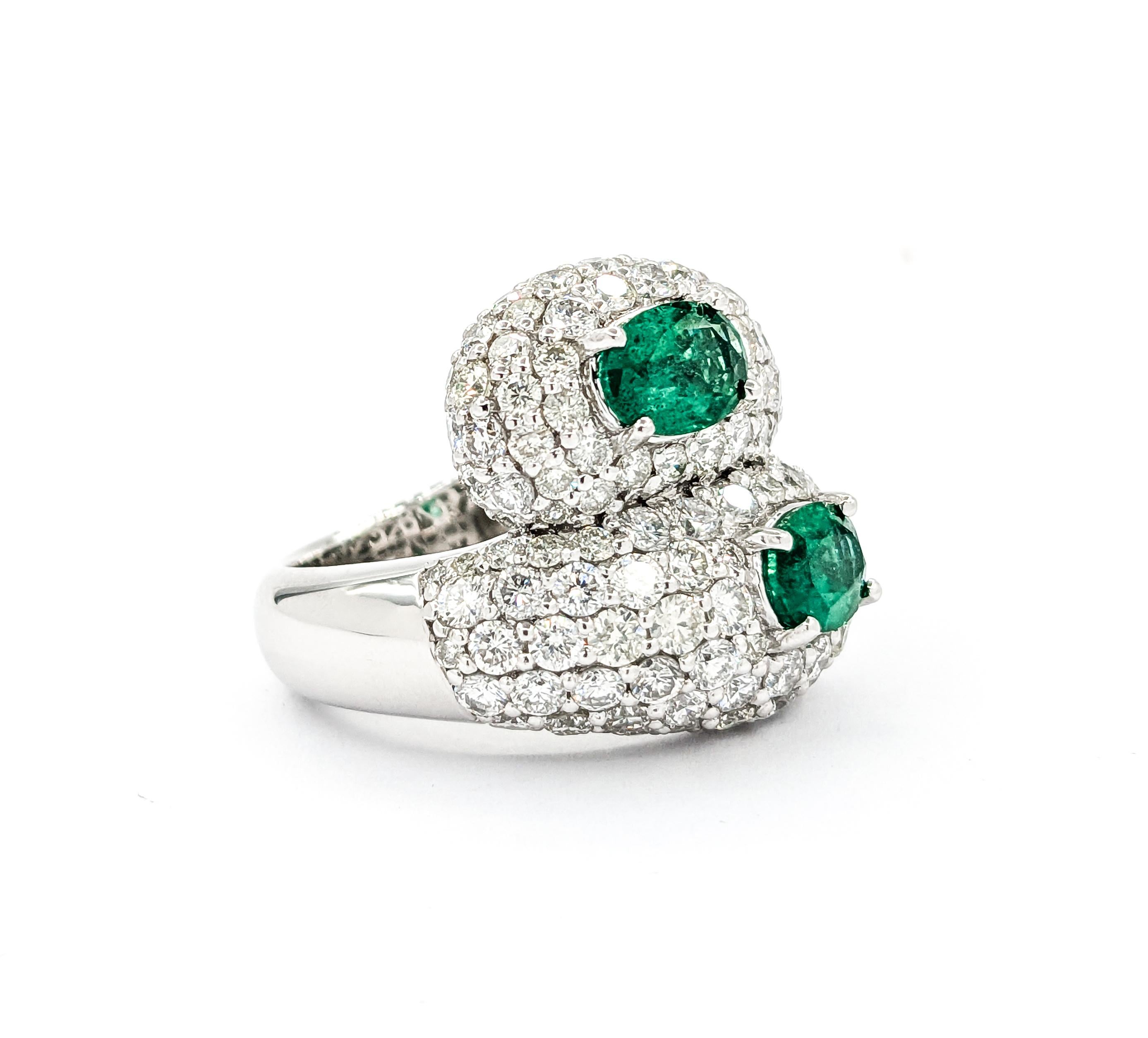 3.80ctw Diamond and Emerald Statement Ring in Platinum For Sale at 1stDibs