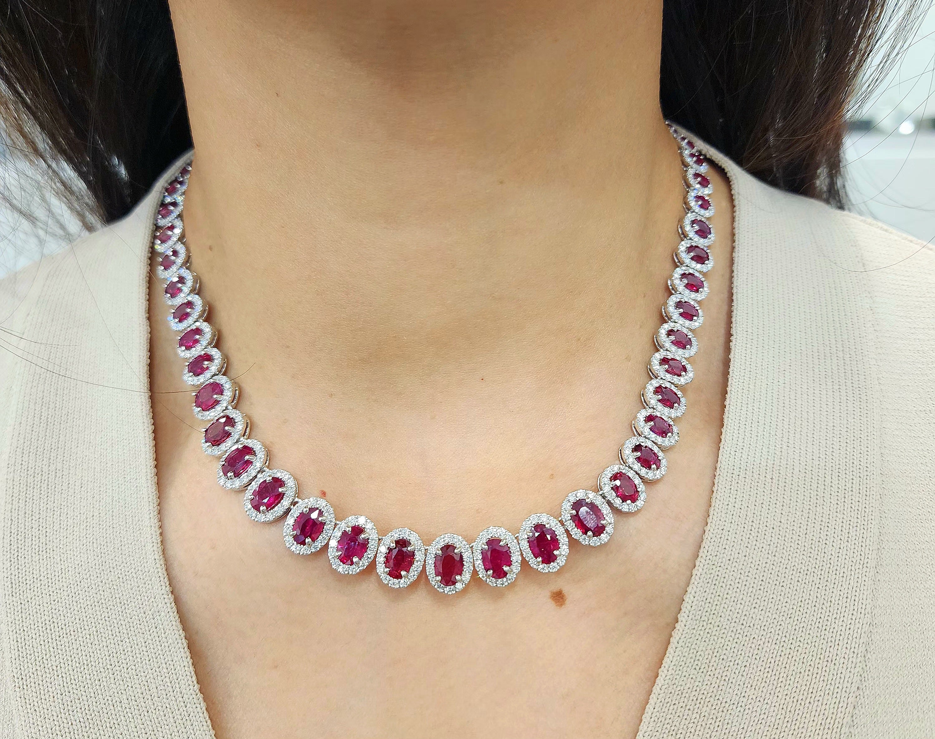 17.89 ct Riviera Graduated Diamond Necklace For Sale at 1stDibs
