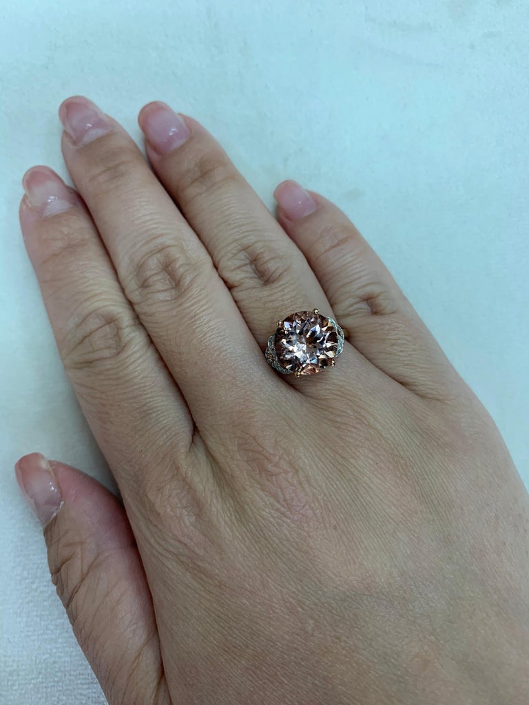 3.92 Carat Round Shaped Morganite Ring in 18 Karat Rose Gold with ...