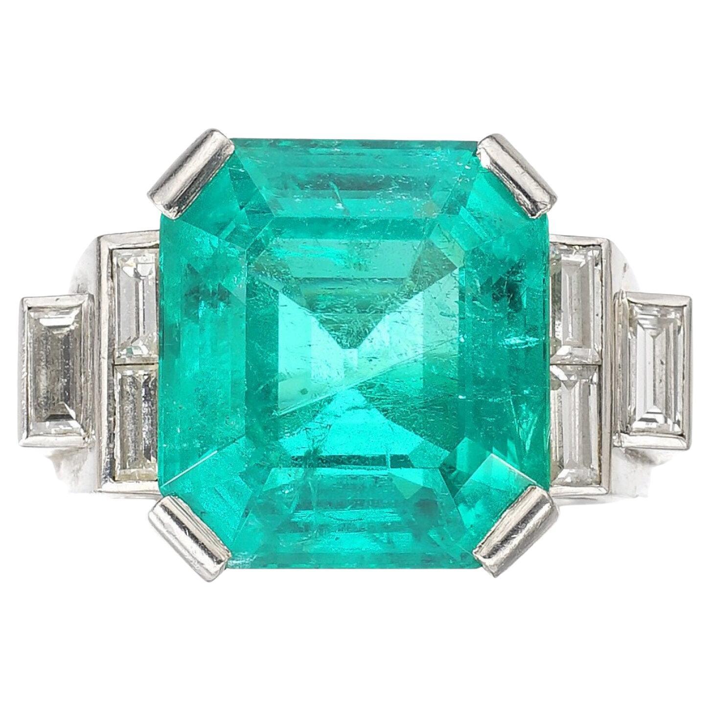 Customizable Natural Colombian 18K Gold Emerald Engagement Ring For Sale at 1stDibs