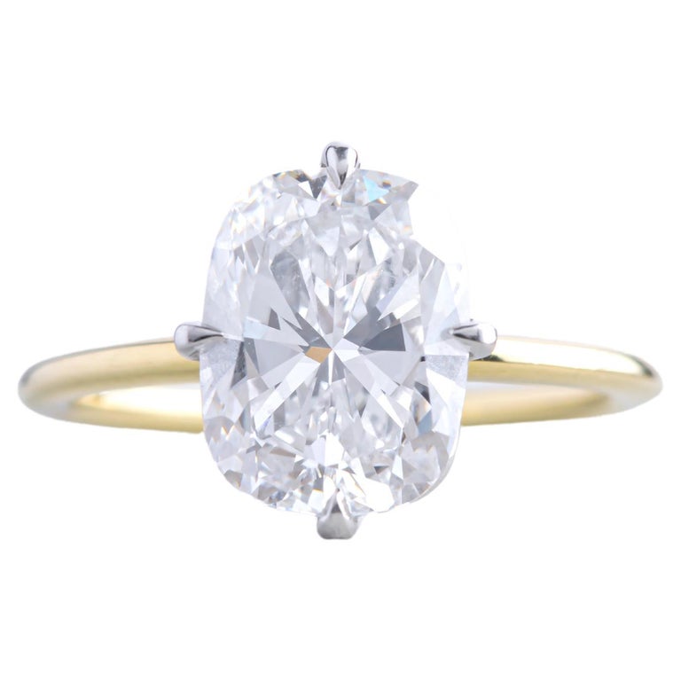 4 Carat Elongated Cushion Cut Diamond Engagement Ring For Sale at 1stDibs