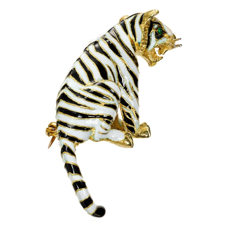 .4 Carat Emerald 18k Two-Tone Gold Black White Enamel Tiger Brooch at ...