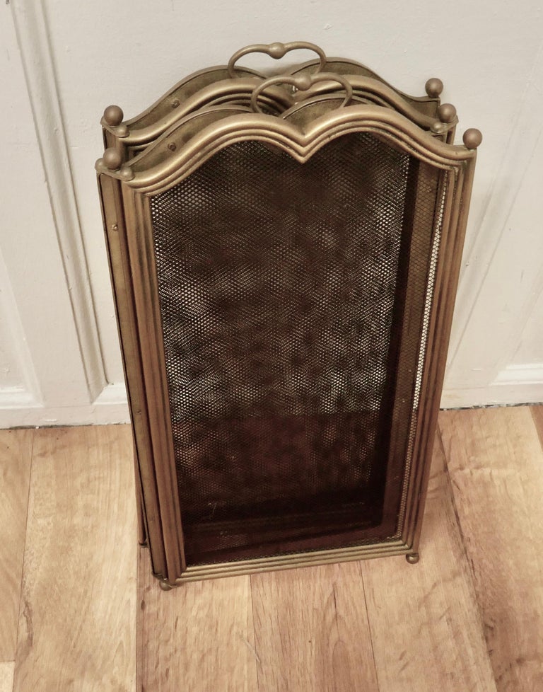 4 Fold Brass Fire Guard for Inglenook Fireplace For Sale at 1stDibs