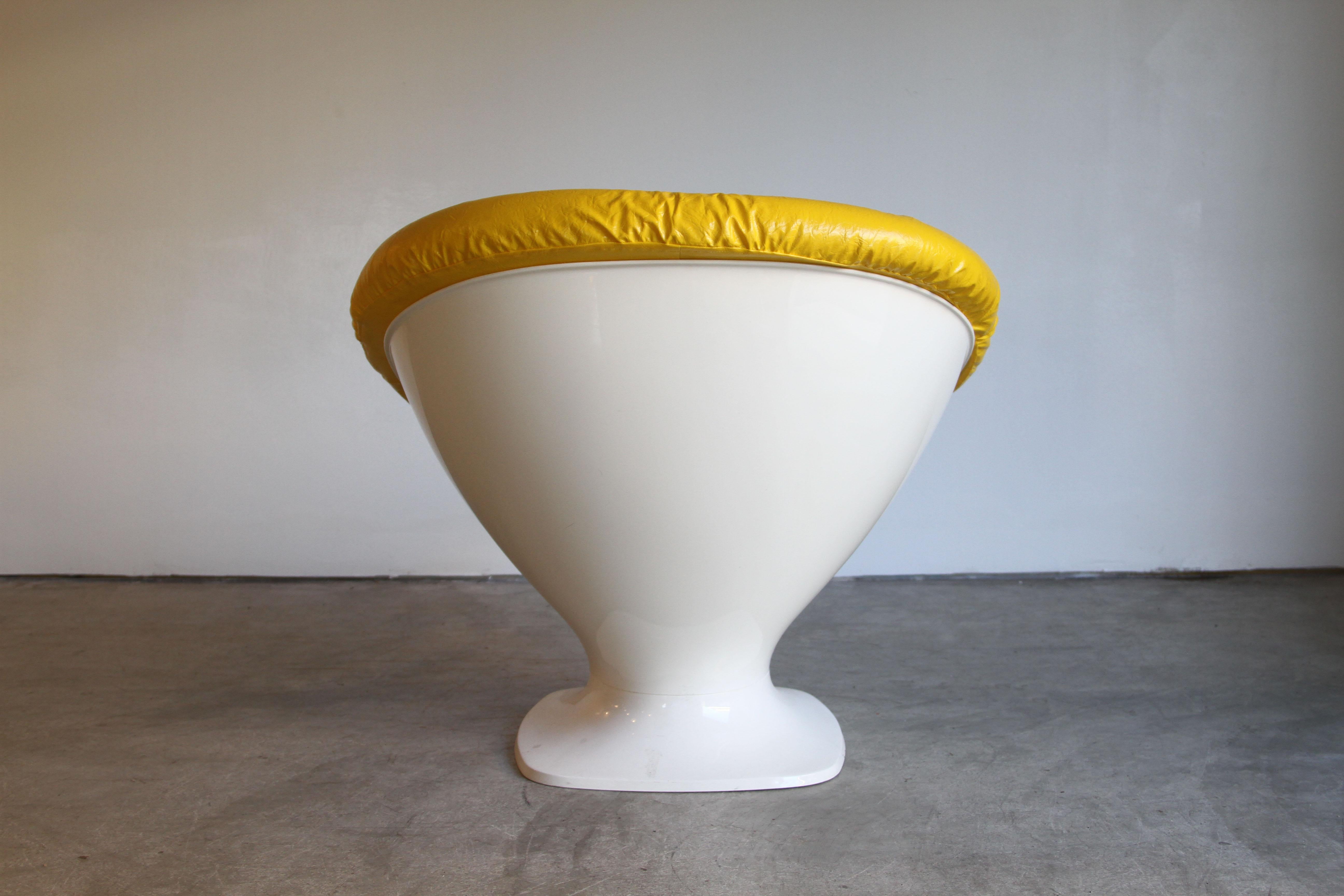 4 Raphaël Raffel French Mid-Century Modern Fiberglass Space Age Club ...