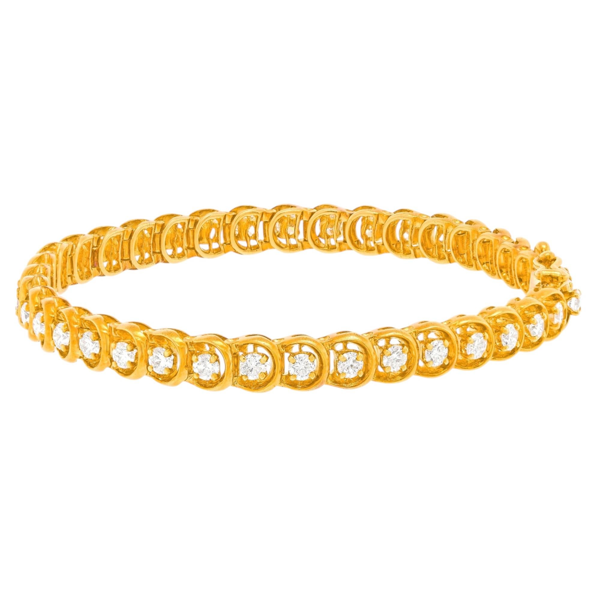 Appraised 25.738 carats Orange Diamond Bracelet with White Diamonds For ...