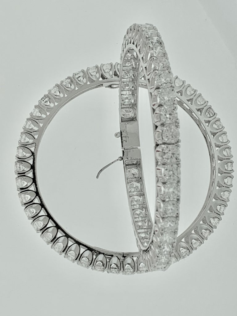 40 Pointer Each, 36 Ct Single line Eternity 18 Kt Gold and Diamond ...