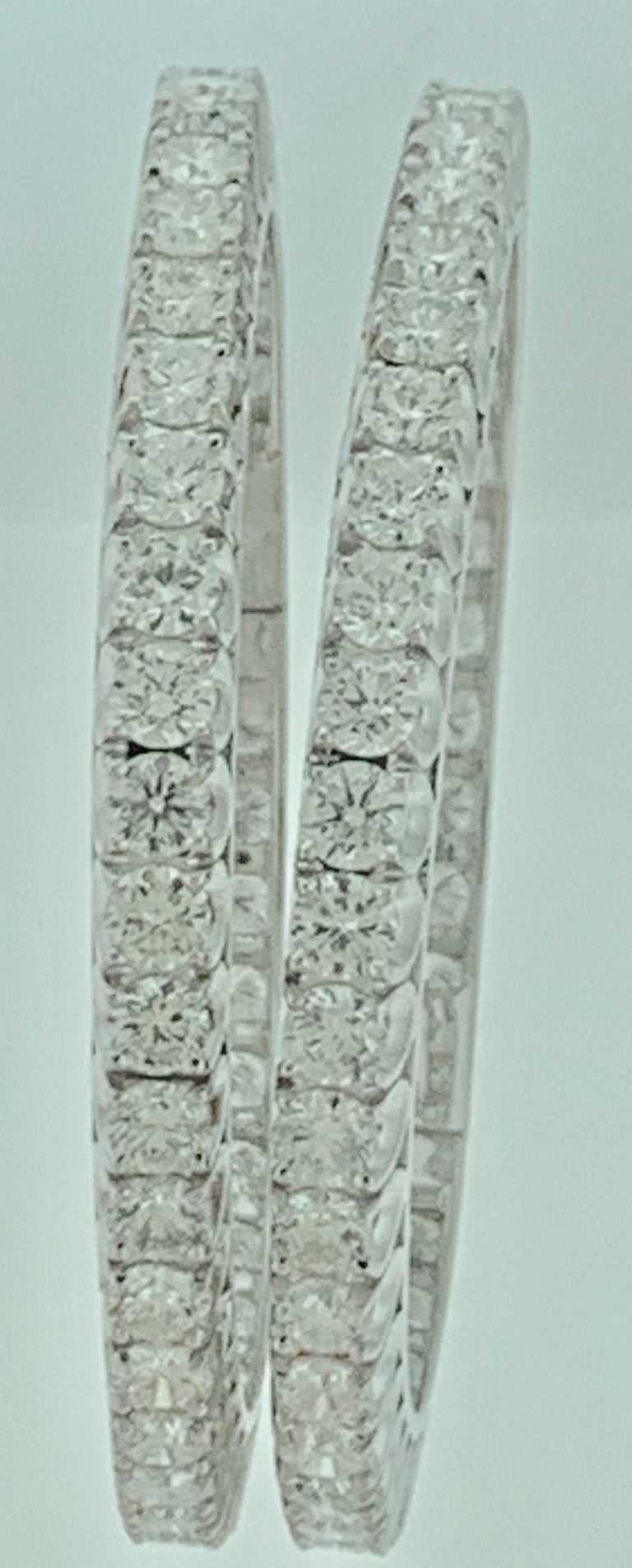 40 Pointer Each, 36 Ct Single line Eternity 18 Kt Gold and Diamond ...