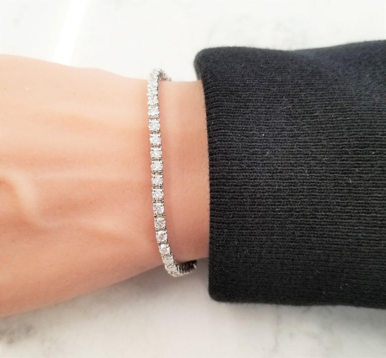 4 06 Carat Total Round Diamond 4 Prong Tennis Bracelet In 14 Karat
