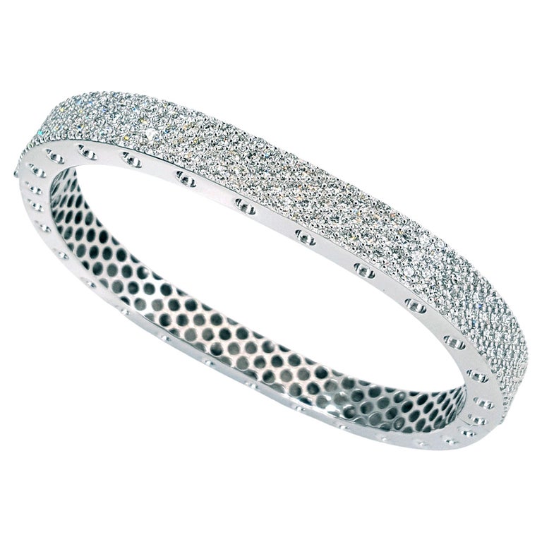 4.16 Carat Diamonds 18k White Gold Pavé Diamond Bangle, by Novel ...