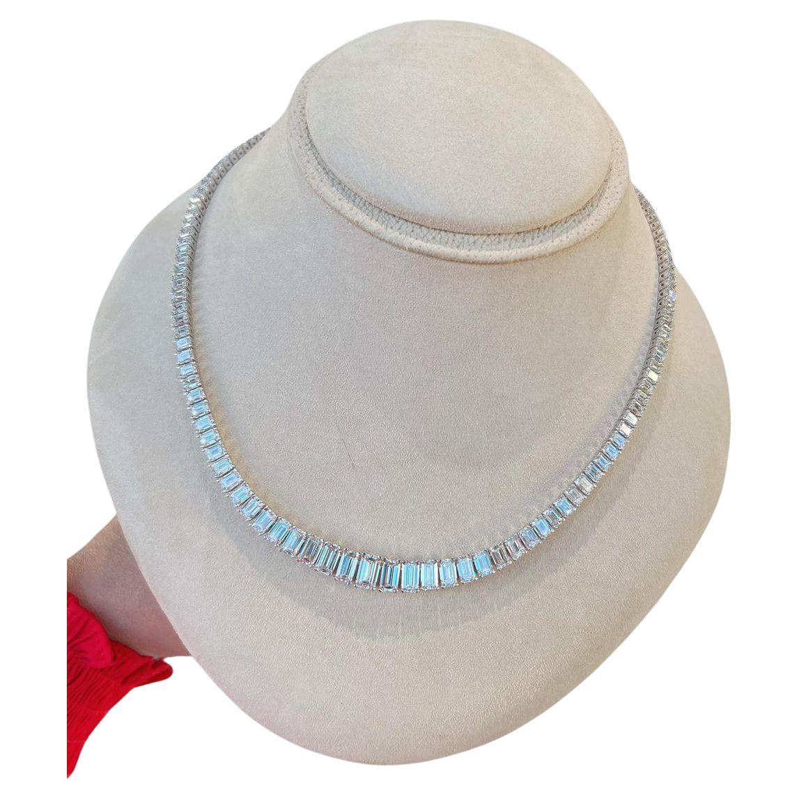 31.5 Carat Emerald Cut Diamond Riviera Necklace For Sale at 1stDibs