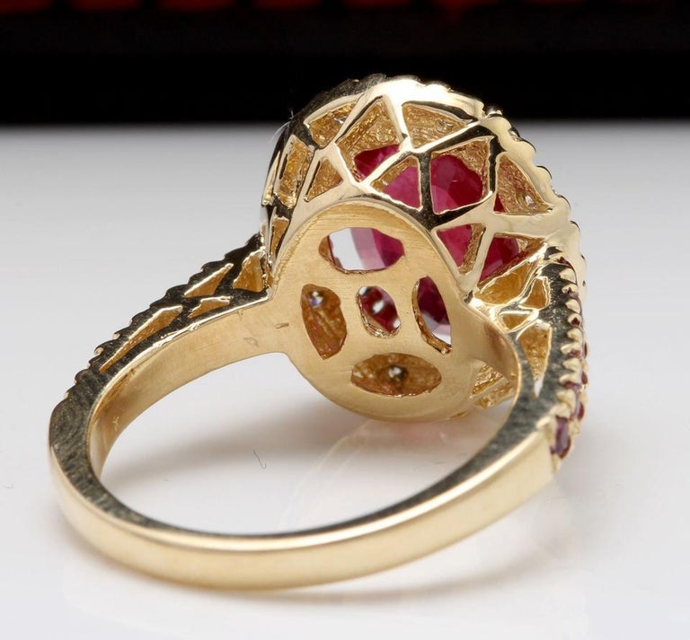 4.32 Carat Gorgeous Natural Red Ruby and Diamond 14 Karat Solid Yellow Gold Ring For Sale at 1stDibs