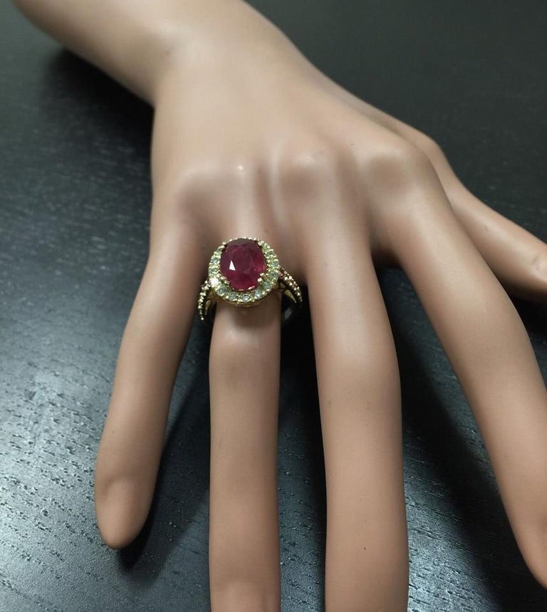 4.32 Carat Gorgeous Natural Red Ruby and Diamond 14 Karat Solid Yellow Gold Ring For Sale at 1stDibs