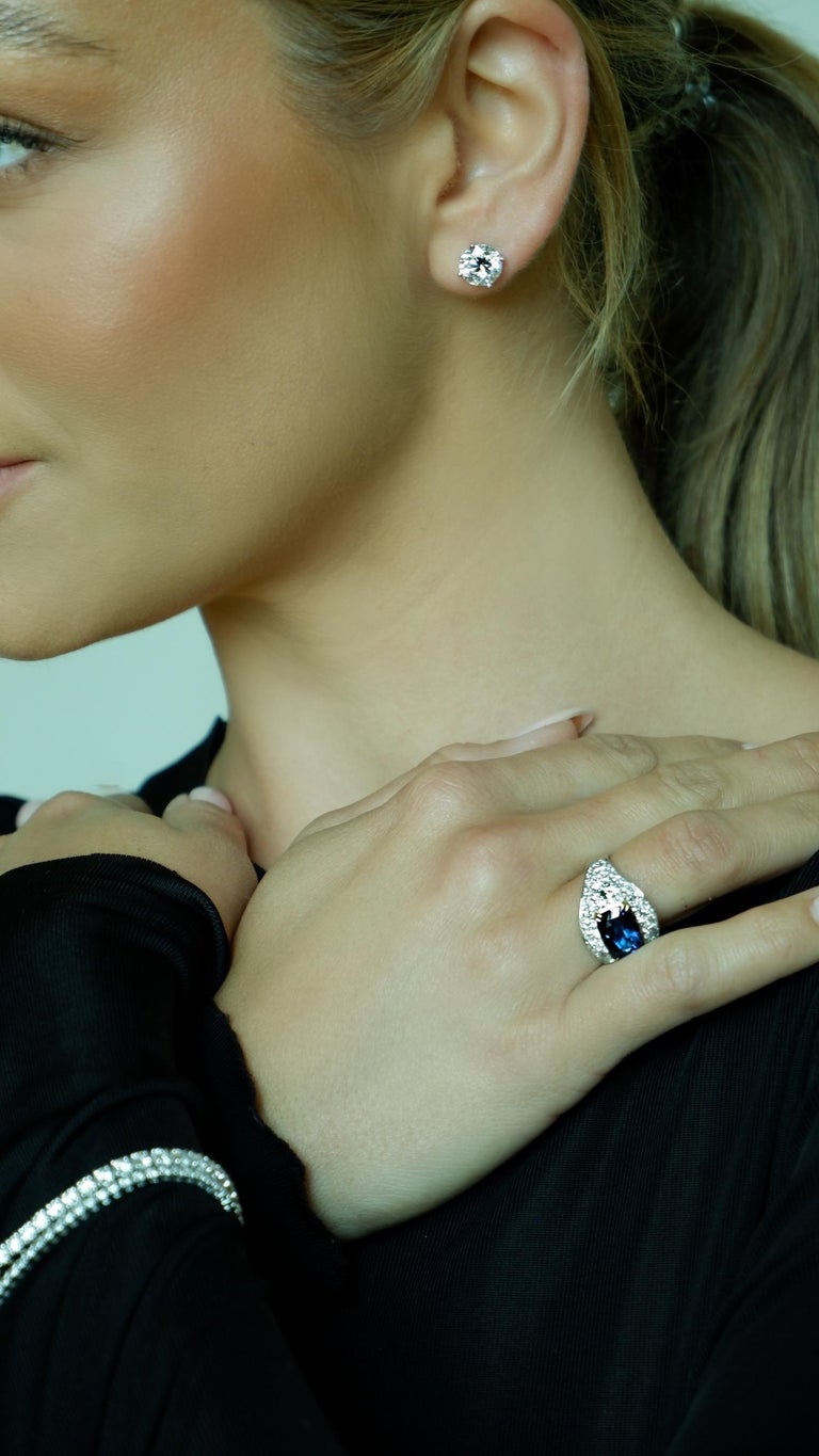 4.55ct Royal Blue Sri Lankan Sapphire and Diamond Ring For Sale at 1stDibs