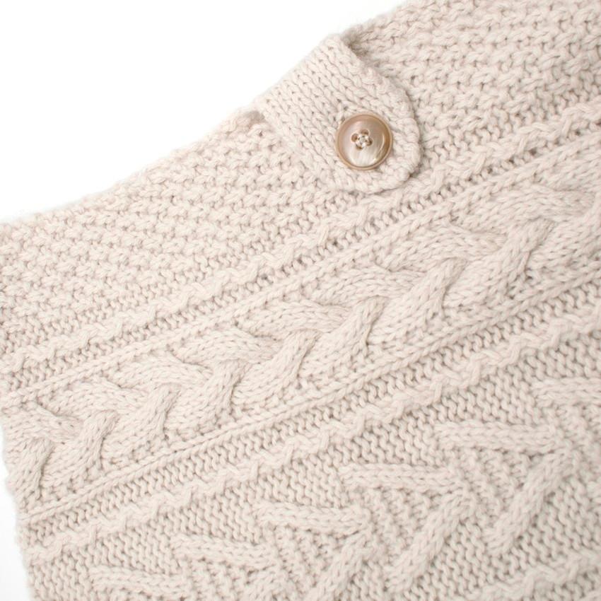 45R White Chunky Cable Knit Hand Knit Cape Jumper - One Size For Sale ...