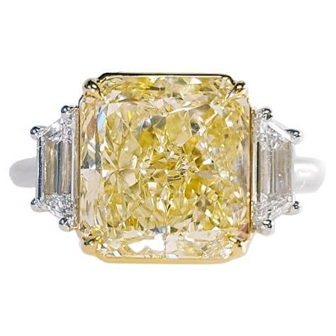 GIA Certified 3.31 Carats Heart Shape Diamond Three-Stone Engagement ...