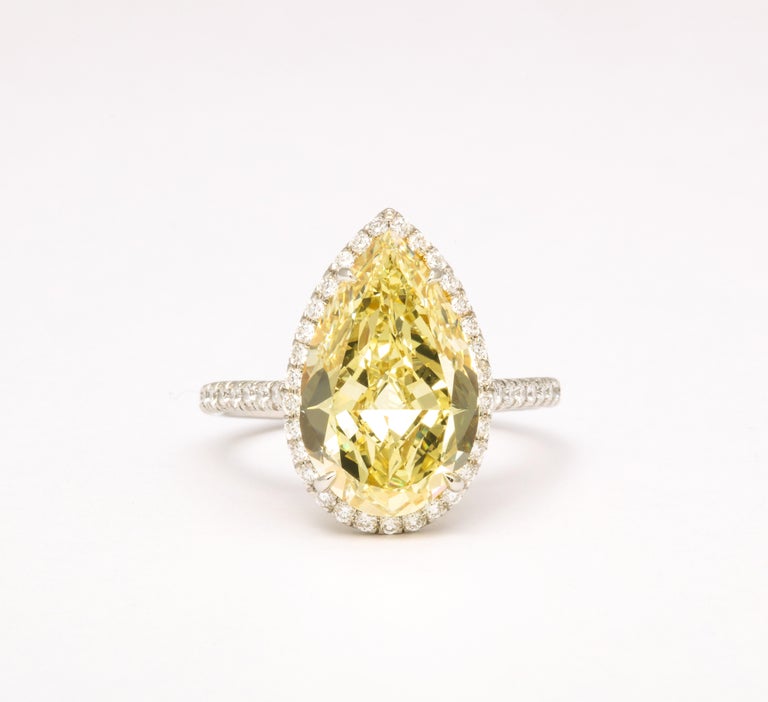 5 carat Fancy Yellow Pear Shape Diamond Ring For Sale at 1stDibs