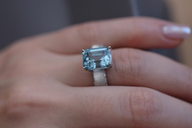 5 Carat Natural Aquamarine 18 Karat White Gold Diamonds Sahara ...