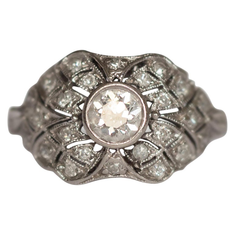 .50 Carat Total Weight Platinum Engagement Ring For Sale at 1stDibs