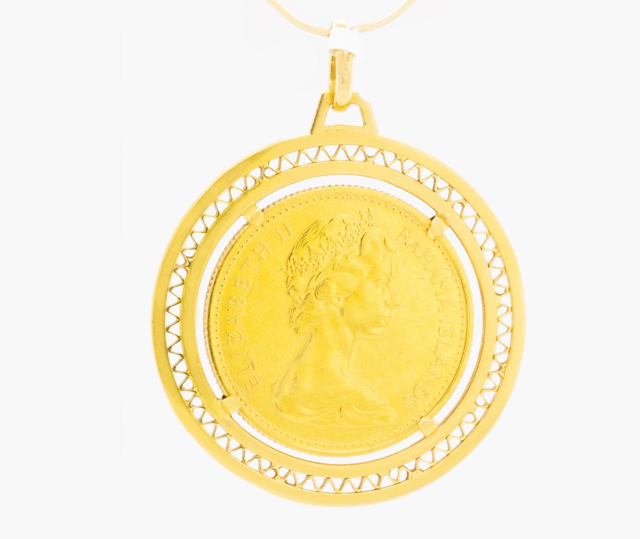 English Gold Coin 1967 Pendant 24k Gold For Sale at 1stDibs