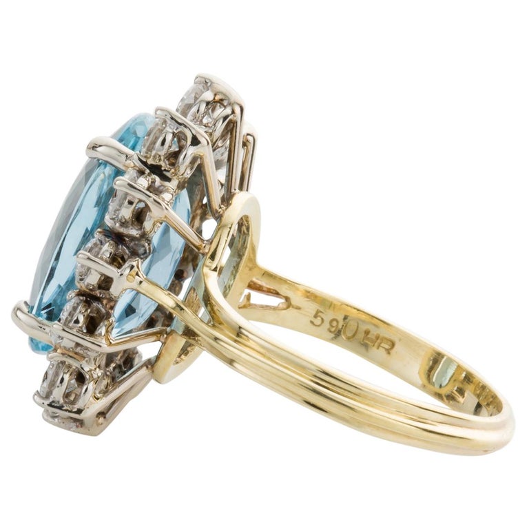 5.00 Carat Oval Cut Aquamarine and Diamond Cocktail Ring For Sale at ...